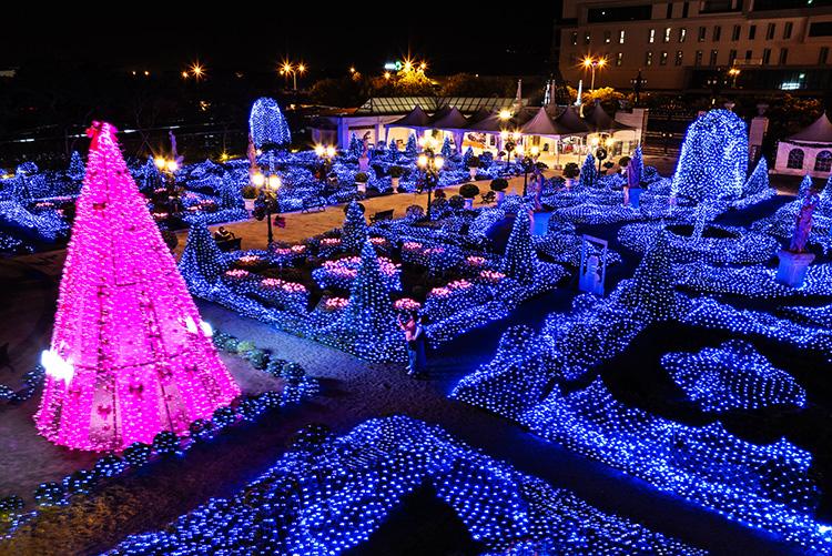 免上山也能追雪！佐登妮絲城堡《粉紅泡泡雪之國》熱鬧迎春！ | beanfun!